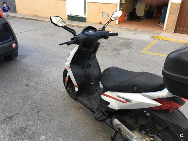 Opiniones Derbi Variant Sport 50cc. Ayuda a comprar una scooter ...