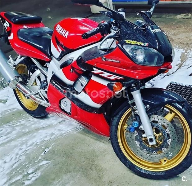 YAMAHA YZF R6 (2001) - 2400 € en Pontevedra | Motos.net.