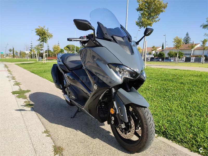 Scooter +125cc YAMAHA TMAX (2022) - 12.350 € en Cádiz | Motos.net.