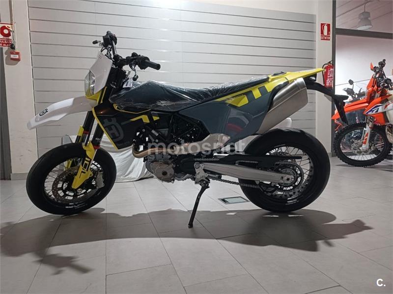 Supermotard HUSQVARNA 701 Supermoto (2023) - 10.088 € en Toledo | Motos.net.