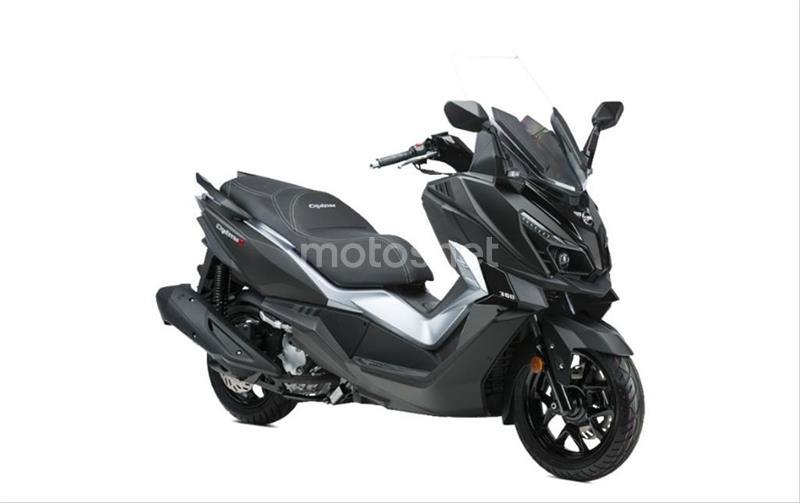 SYM ADX 300 2025, nuevo scooter de 300 a precio de 125... | Noticias ...