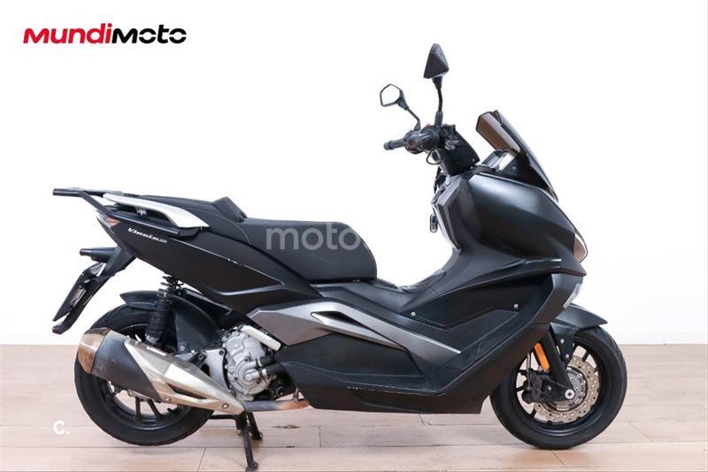Scooter +125cc KEEWAY Vieste 300 (2022) - 2888 € en Málaga | Motos.net.