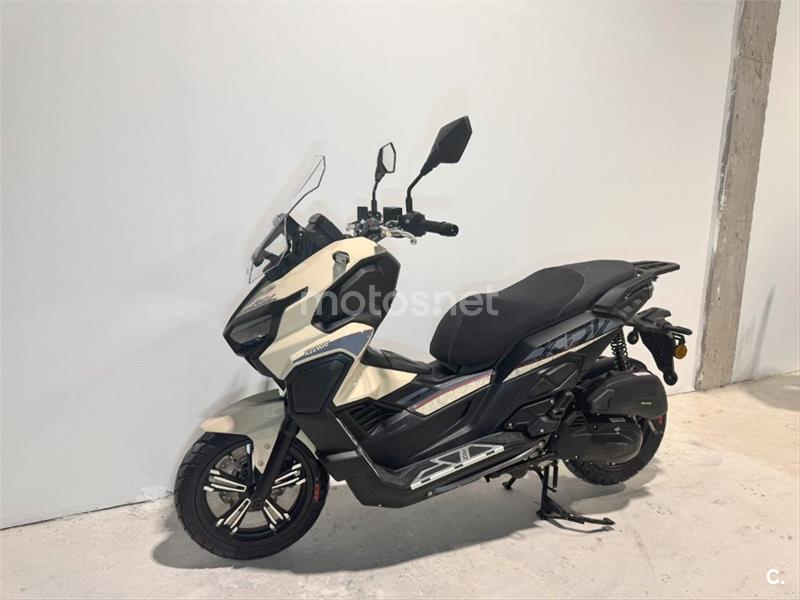Scooter 125cc KEEWAY Vieste 125 (2024) - 3.120 € en Las Palmas | Motos.net.