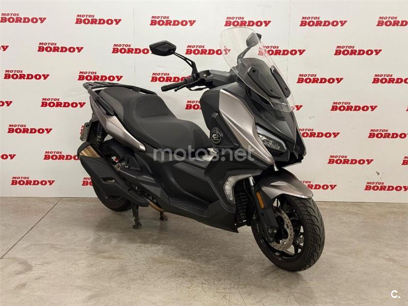 QJ Motor SRT 600 SX 2025: nueva trail muy interesante | Noticias motos.net