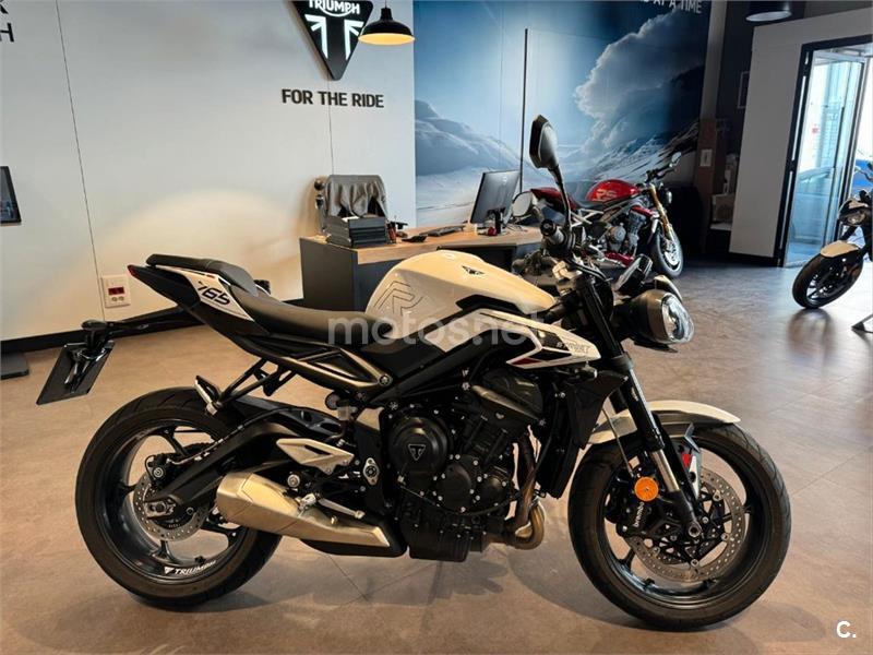 Naked TRIUMPH Street Triple 765 (2025) - 10.095 € en Zaragoza | Motos.net.