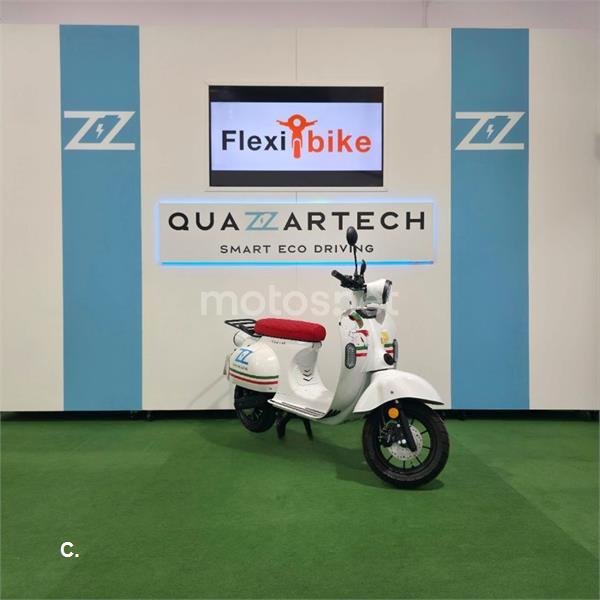 Ciclomotor QUAZZAR e-Divine + (2025) - 4.490 € en Madrid | Motos.net.