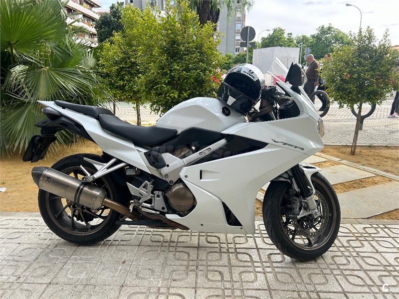 Turismo HONDA VFR 800F (2017) - 8.750 € en Sevilla | Motos.net.