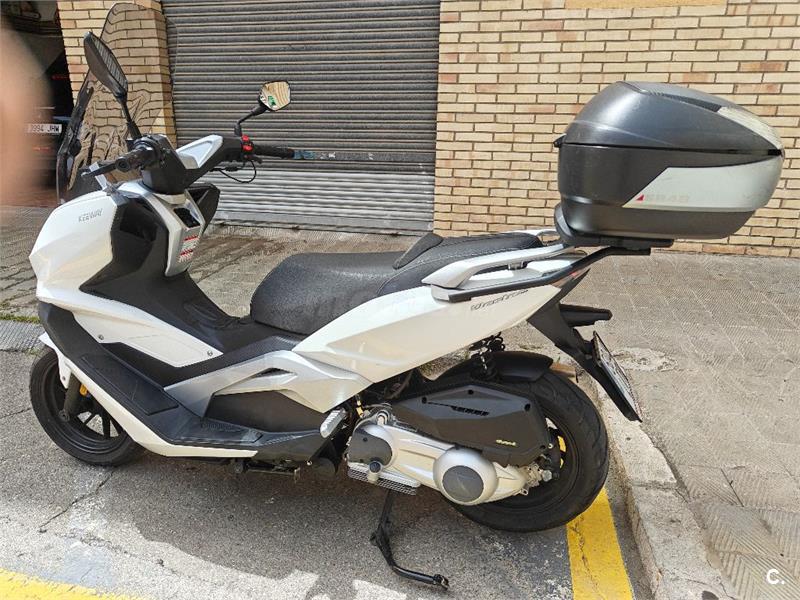 Scooter +125cc KEEWAY Vieste 300 (2021) - 2.000 € en Girona | Motos.net.