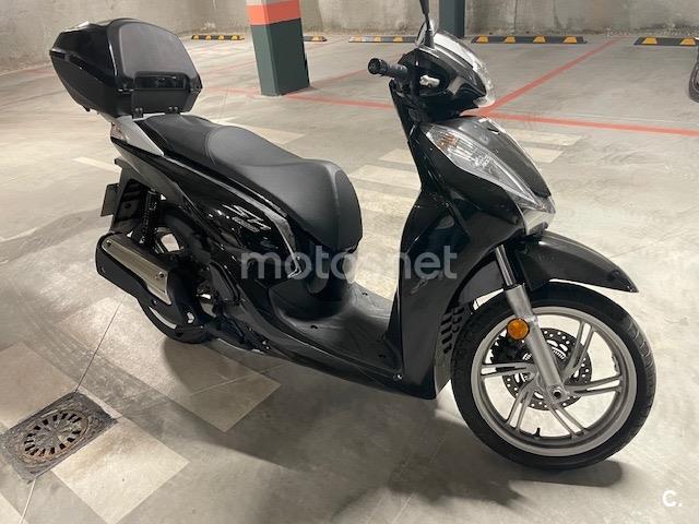 HONDA SCOOPY SH300i (2021) - 4.000 € en Málaga | Motos.net.