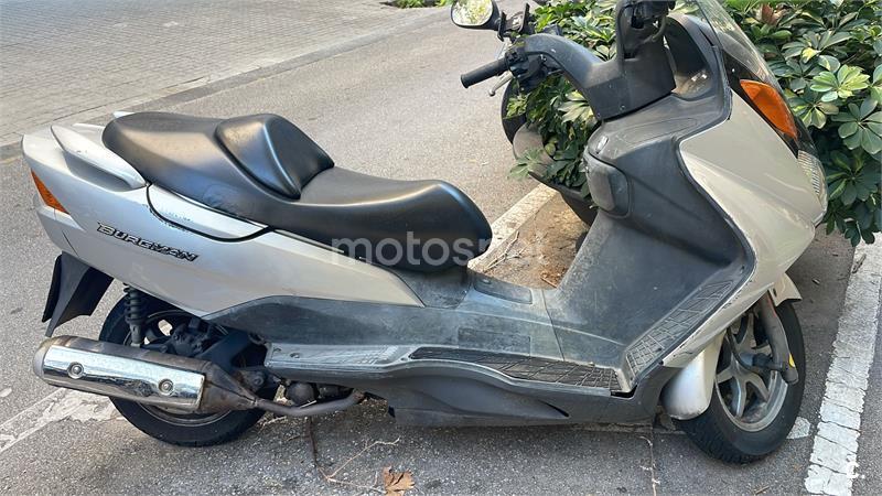 Scooter +125cc SUZUKI BURGMAN 150 (2002) - 600 € en Barcelona | Motos.net.