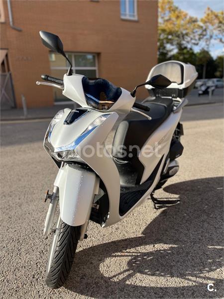 HONDA SCOOPY SH125i ABS (2023) - 3.600 € en Girona | Motos.net.