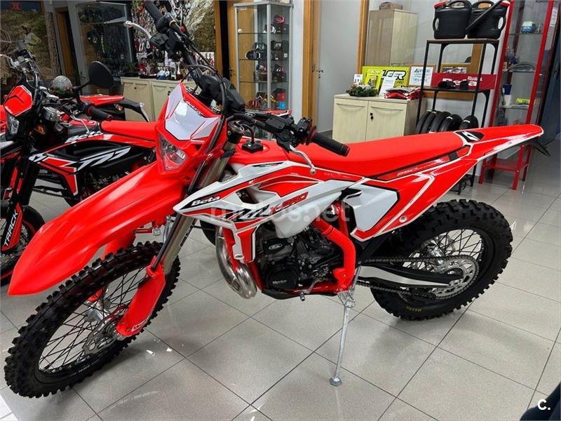 Enduro BETA RR 250 ENDURO 2T (2025) - 8.700 € en Pontevedra | Motos.net.
