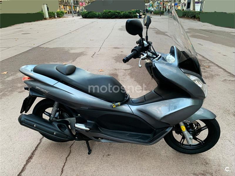 Nuevo Honda PCX 125 DX 2025 | Noticias motos.net
