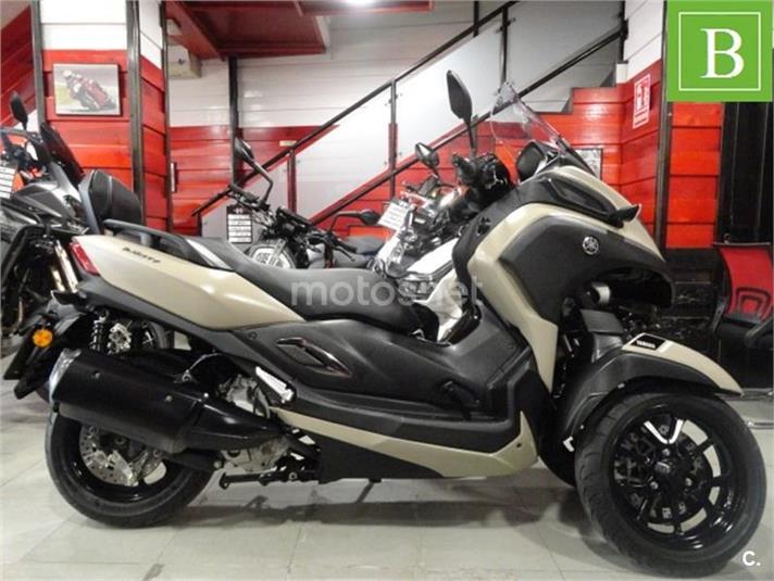 Scooter +125cc YAMAHA 300 (2023) - 6.800 € en Málaga | Motos.net.
