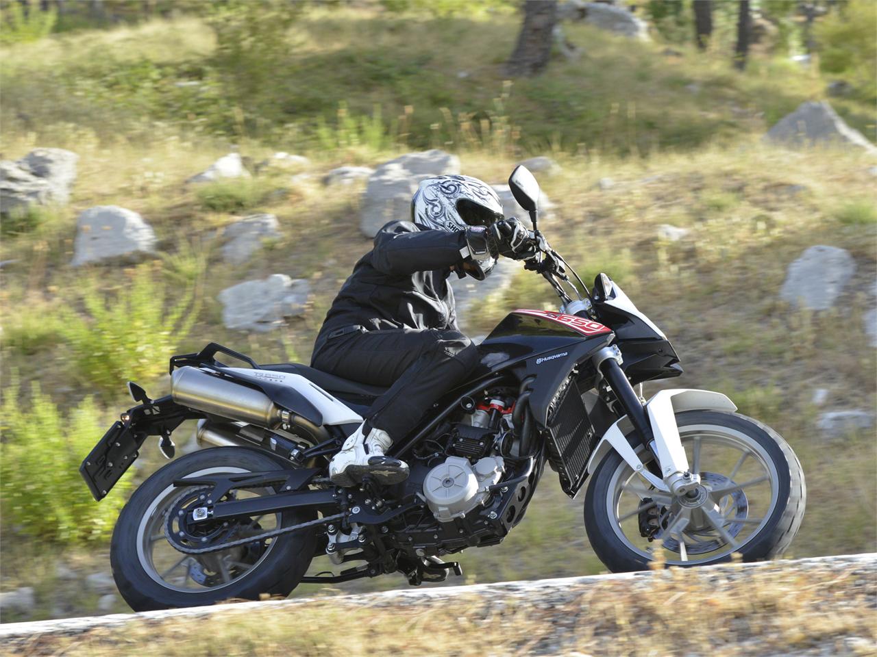 Husqvarna TR650 Terra/Strada: Lo mejor de cada casa | Noticias motos.net