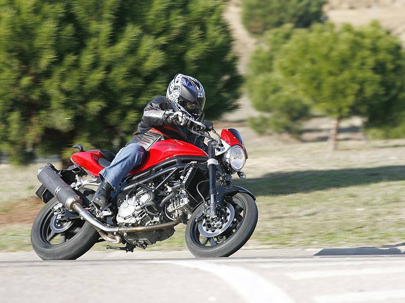 Hyosung Comet GT 650i: Fondo de garaje | Noticias motos.net