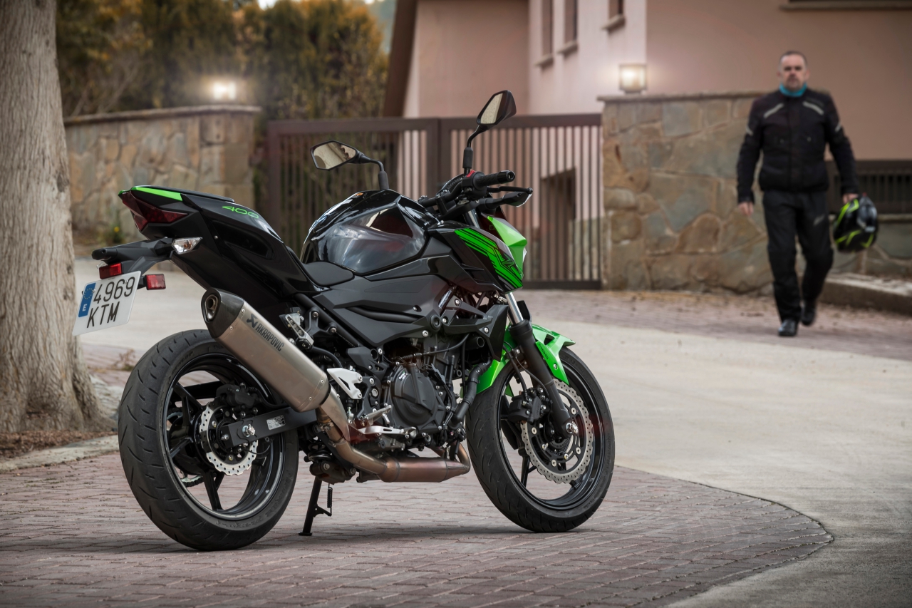 Kawasaki Z400: Al límite de la relación peso/potencia | Noticias motos.net