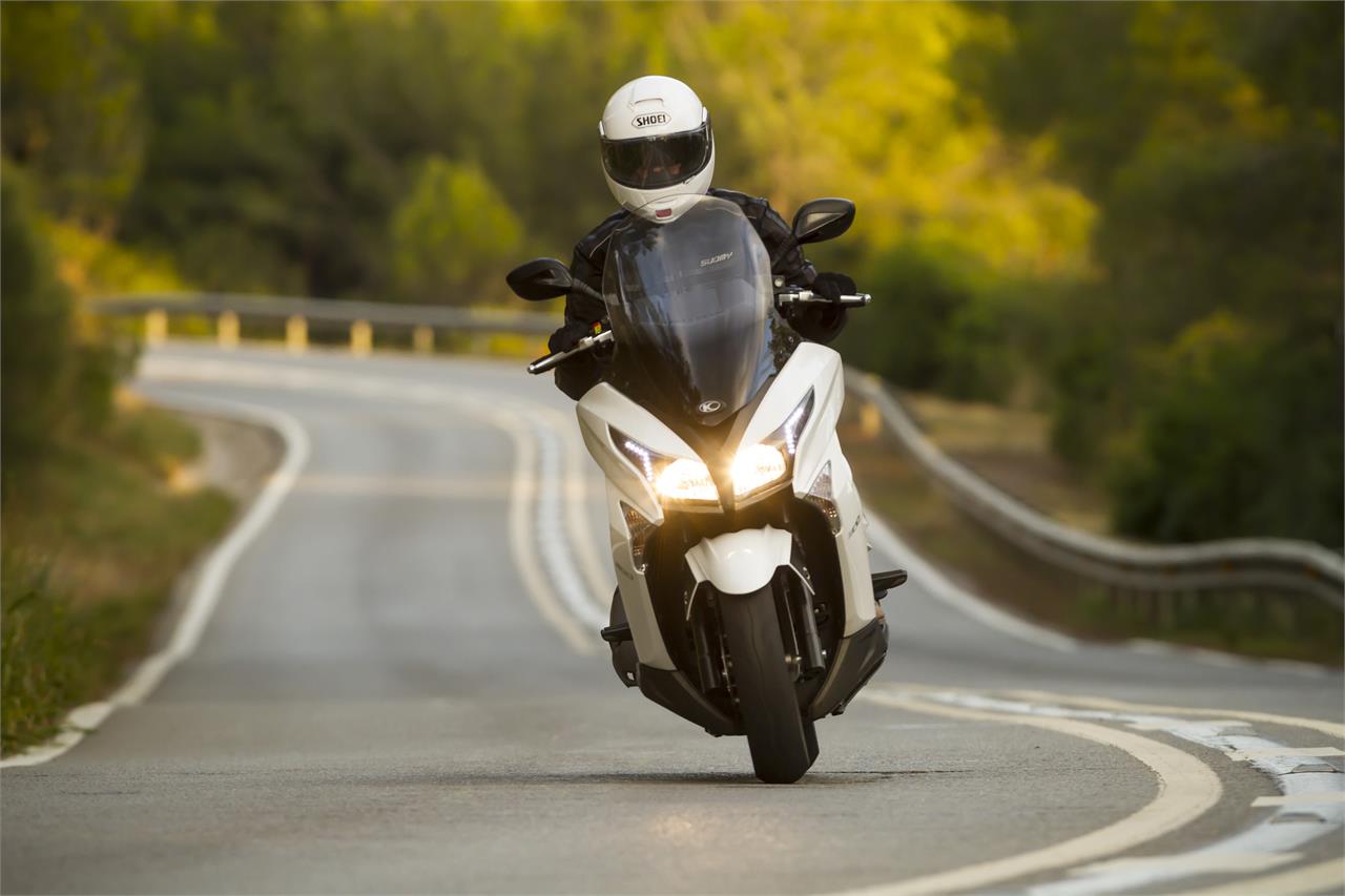 Kymco Grand Dink 300: más, por menos precio | Noticias | Motos.net