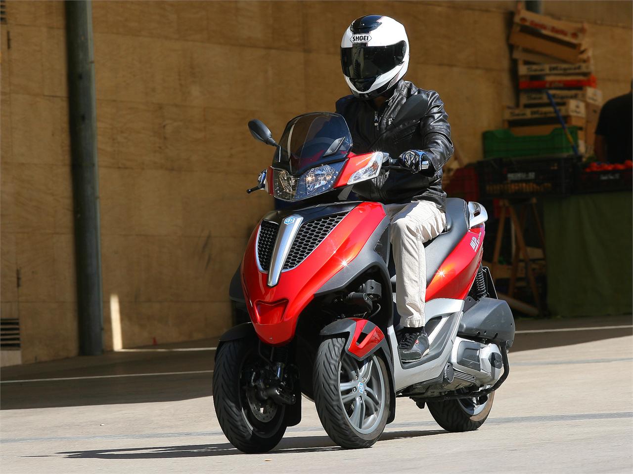 pruebas PIAGGIO mp3 125 yourban 2011 | Noticias | Motos.net