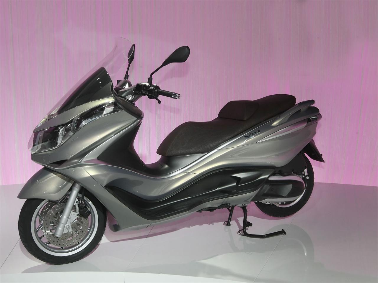 Piaggio X10: El último heredero | Noticias motos.net