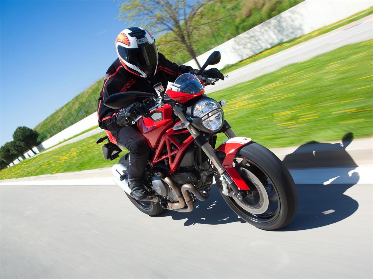 La Moto: Comportamiento y riesgo | Noticias motos.net