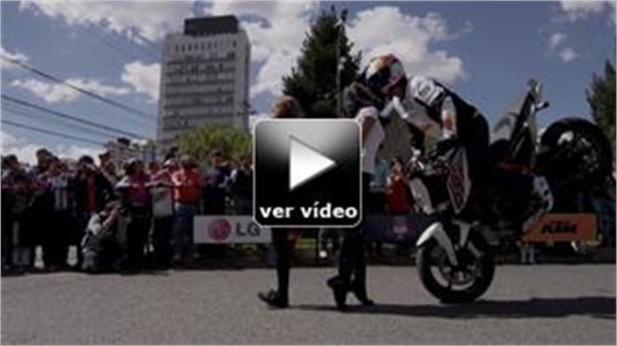 Vídeo: Stunt con Aaron Colton y su KTM | Noticias motos.net