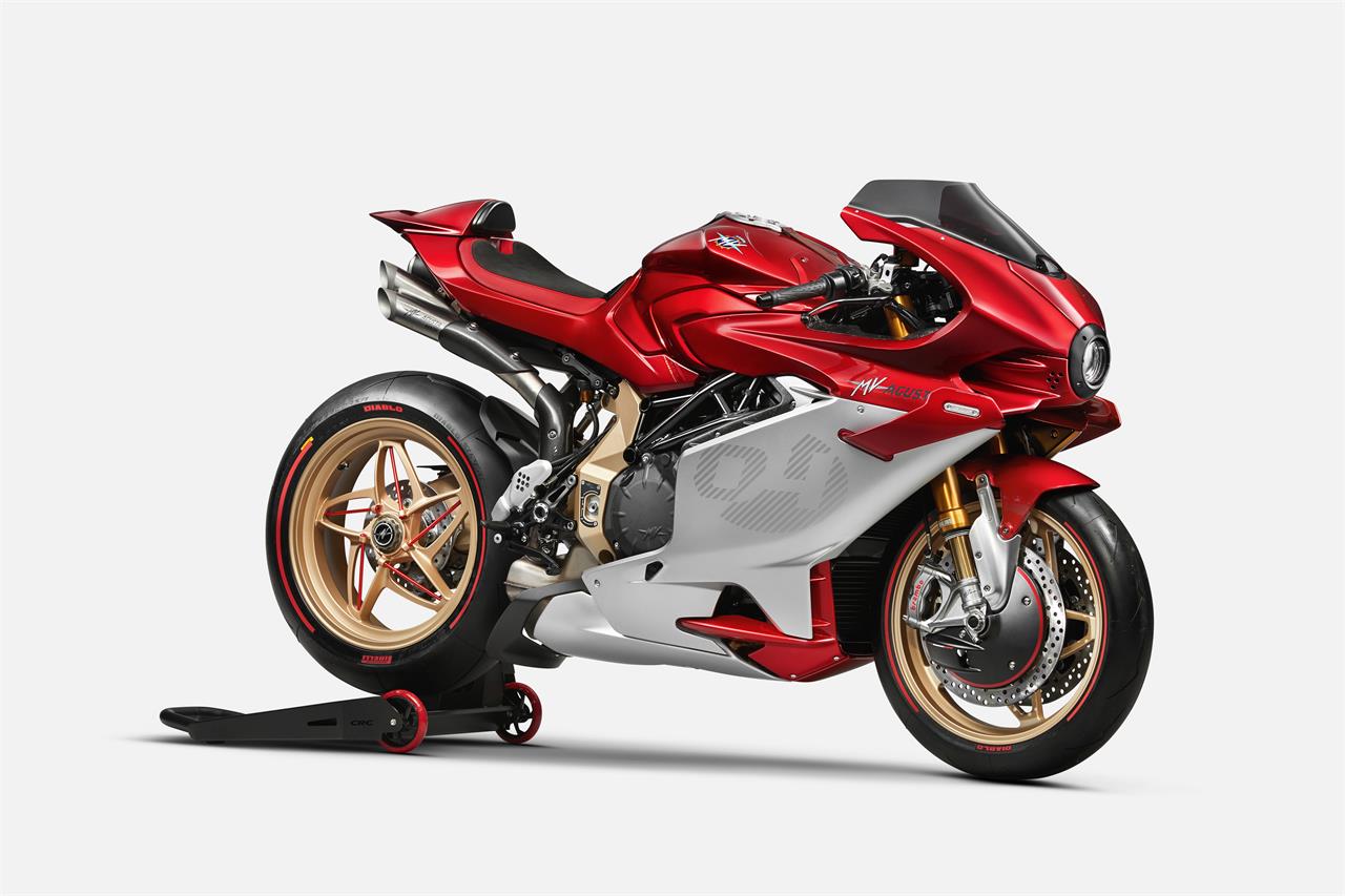 La nueva MV Agusta Superveloce 1000 Serie Oro que llegará en 2024 | Noticias motos.net