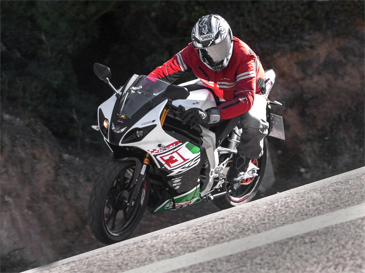 Rieju RS3 50 Pro: A imagen y semejanza | Noticias motos.net