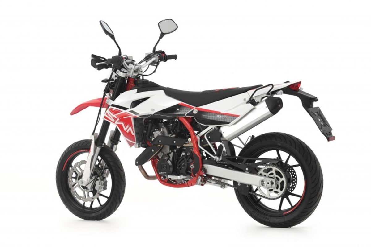 Nueva SWM SM125R 2023 | Noticias motos.net