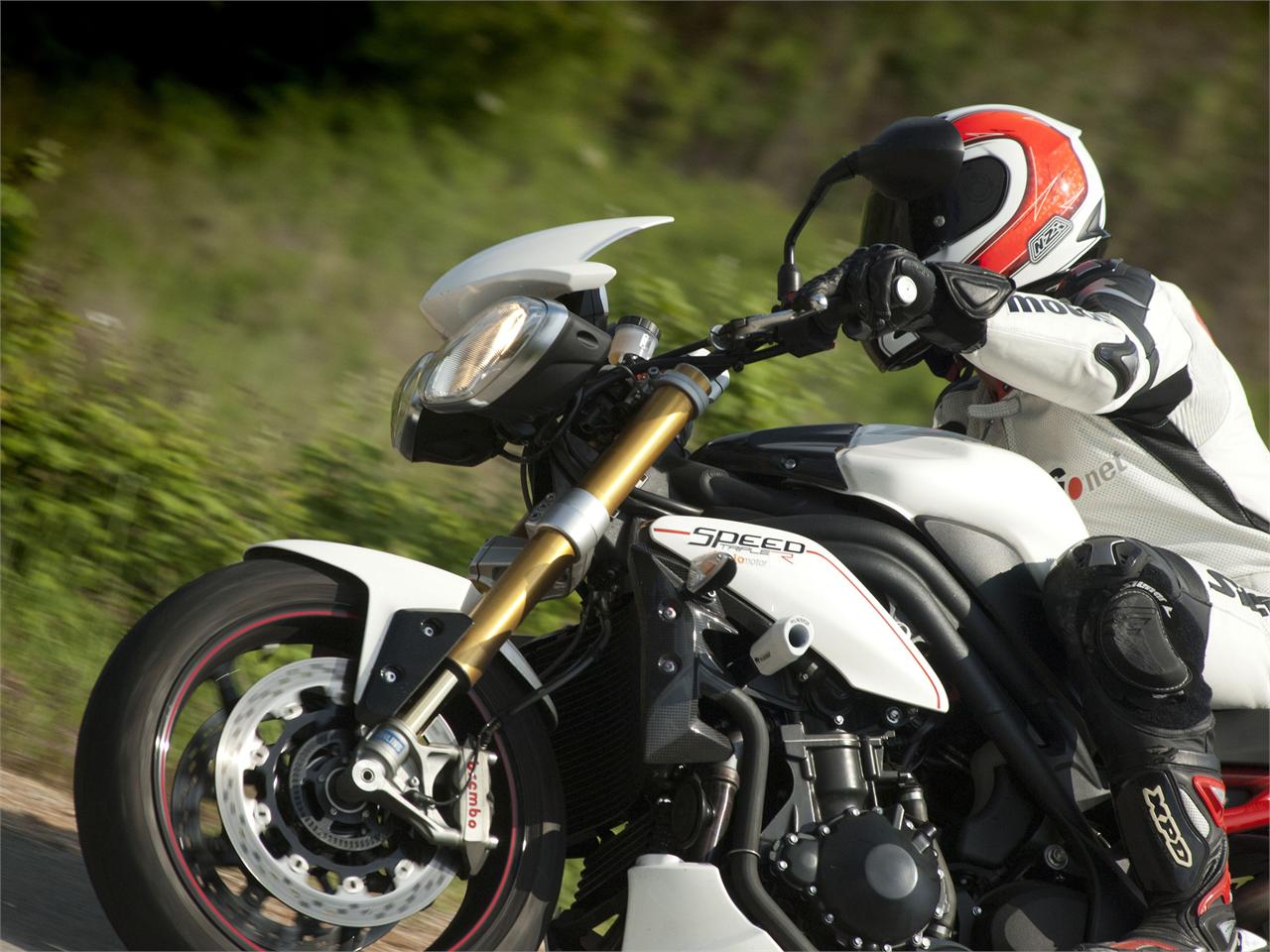pruebas TRIUMPH speed triple r 2012 | Noticias | Motos.net