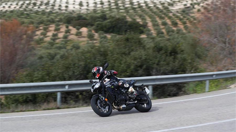 Triumph Street Triple R 2023: con carácter pero fácil | Noticias motos.net