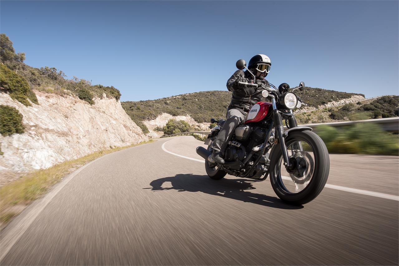 Yamaha SCR 950: Genes de XT y de custom en V | Noticias motos.net