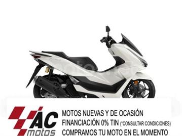 Nuevo Honda PCX 125 DX 2025 | Noticias motos.net