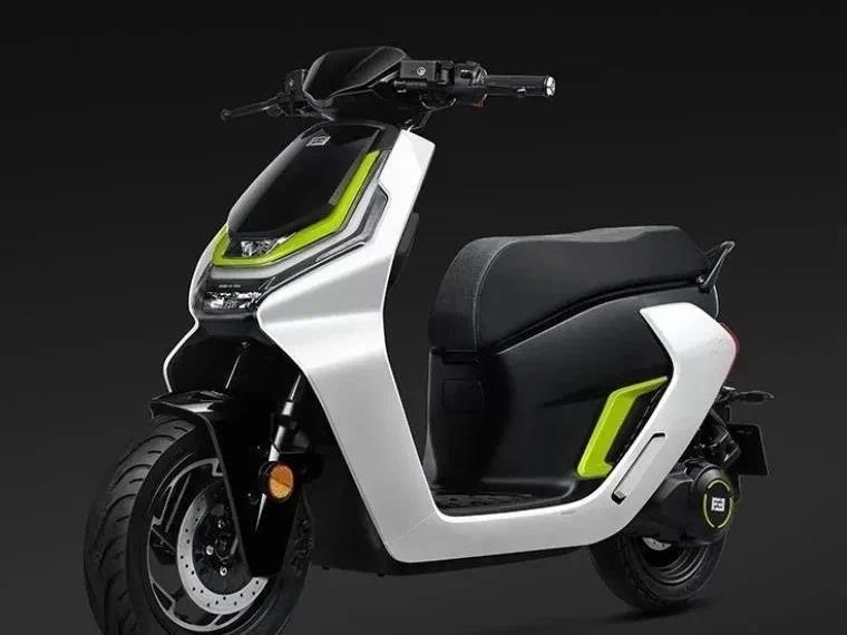 Ficha técnica y precio de ZEEHO AE6 ELÉCTRICO 2024 | Motos.net